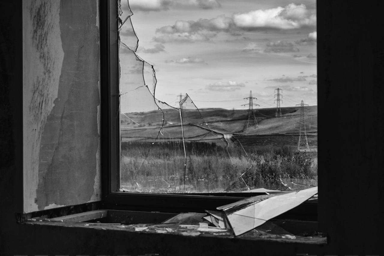 Broken Glass: Causes, Prevention and Replacement Options